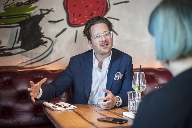 Zsidai Roy: alsó polcról szemmagasságba